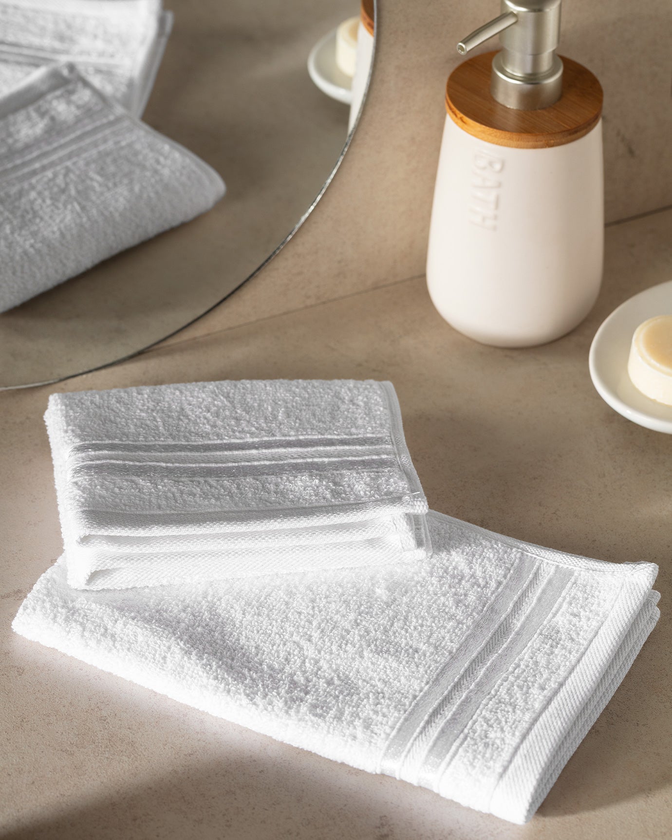Maynor Flouche 2 Pack Hand Towel | MADAME COCO JO